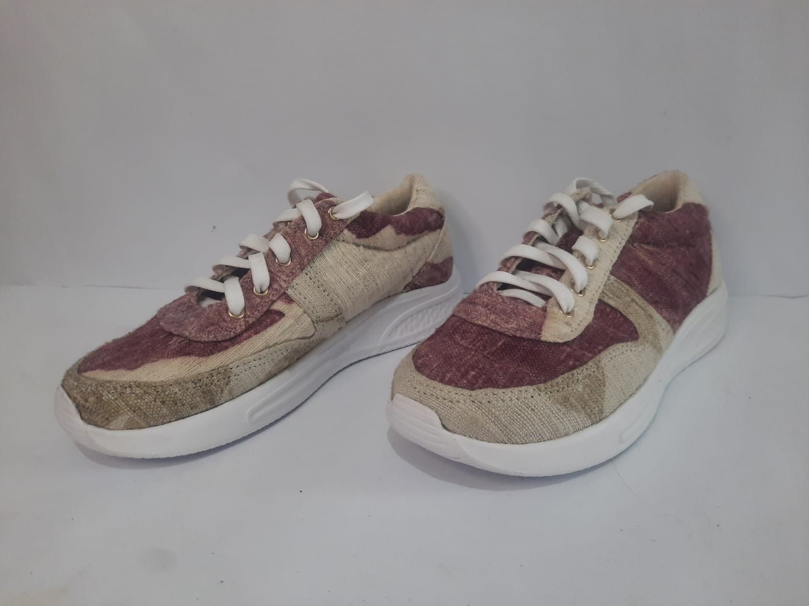 Sepatu Serat Alam Indonesia kreasi Kupu Sutera by Arianto Nugroho ...